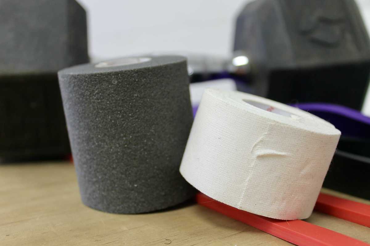 Navigating the Pros and Cons of Athletic Taping: A Comprehensive Guide ...